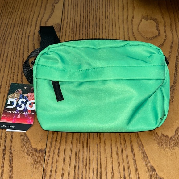 DSG | Bags | Dsg Twitch Allison Waist Pack | Poshmark